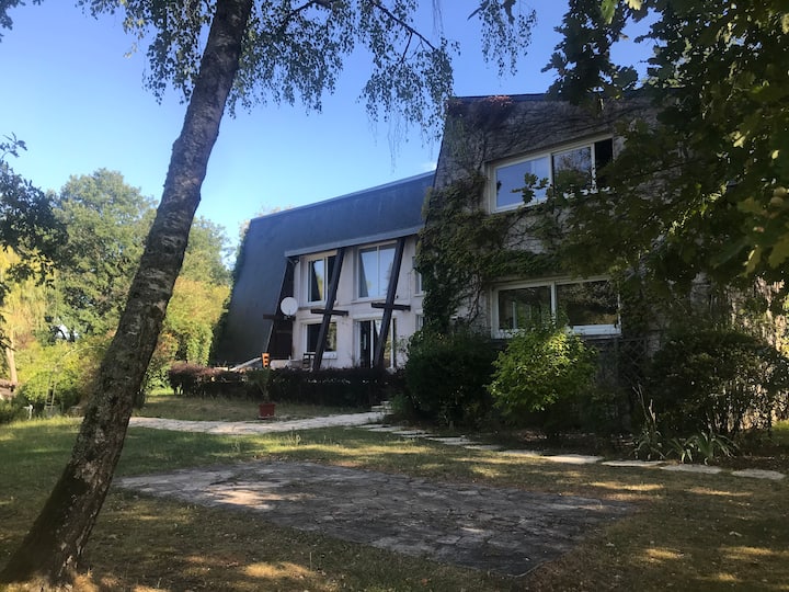 Villa American On The Edge Of Fontainbleau Forest - Nemours