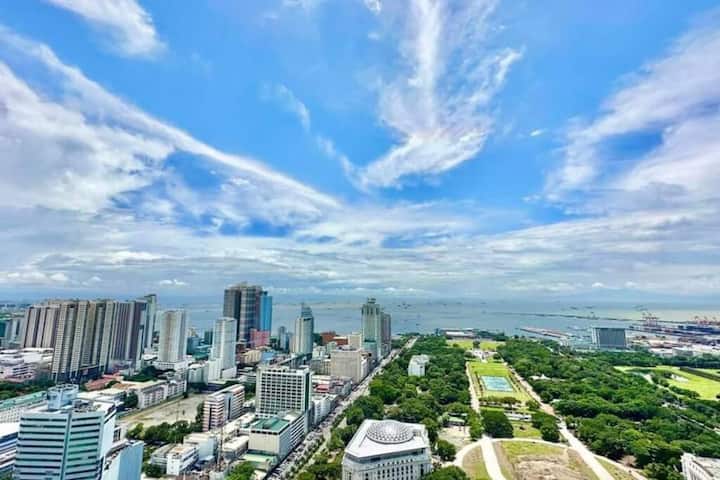 Penthouse Torre De Manila Pool Parking Basketball - Manila