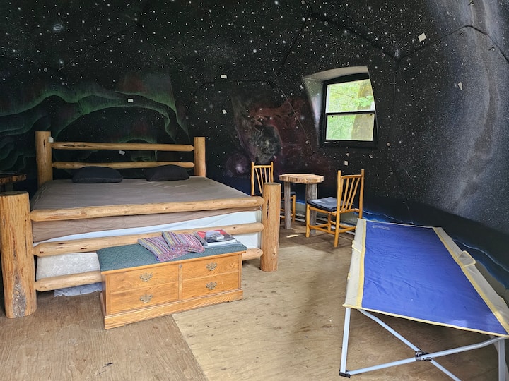 Galaxy Glamping Dome On Cascade Riverside - Cyclone Lake, WA