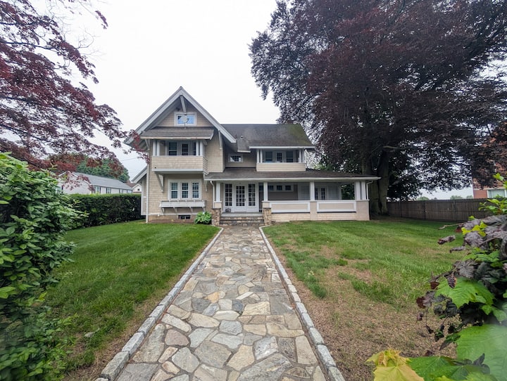 Charming Colonial For Events And Getaways! - Fairfield, CT