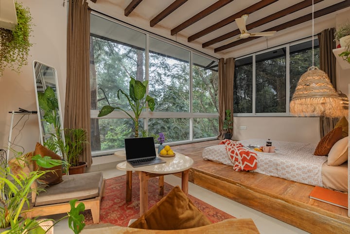 Pine - Romantic Glasshouse Suite@the Pause Project - India