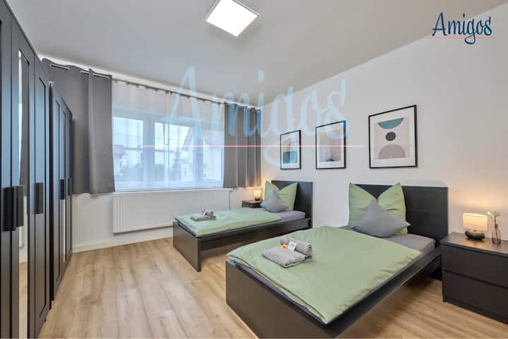 Neu Renoviert|6 Einzelbetten|parkplätze| - Straubing