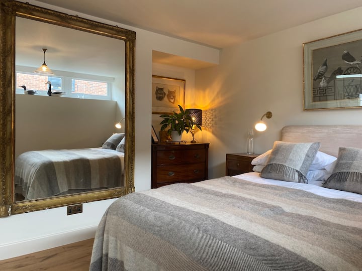 Comfortable Double Bedroom In Lovely House - London