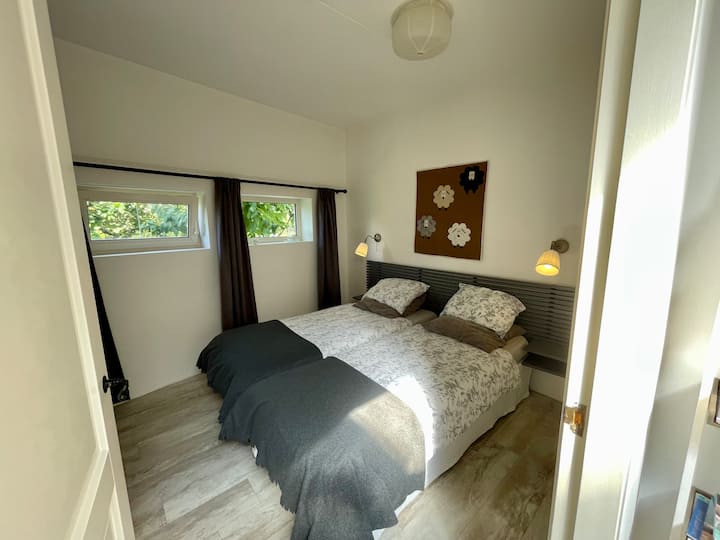 Bedroom With Own Bathroom & Private Entrance - Lelystad