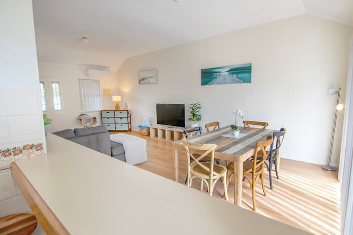 Seabreeze Villa - Albany