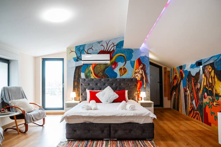 Artistic Loft With Amazing View - Płowdiw