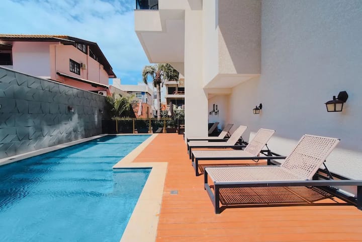 Apartamento
Em Bombinhas,perto Da Praia C/piscina - Bombinhas