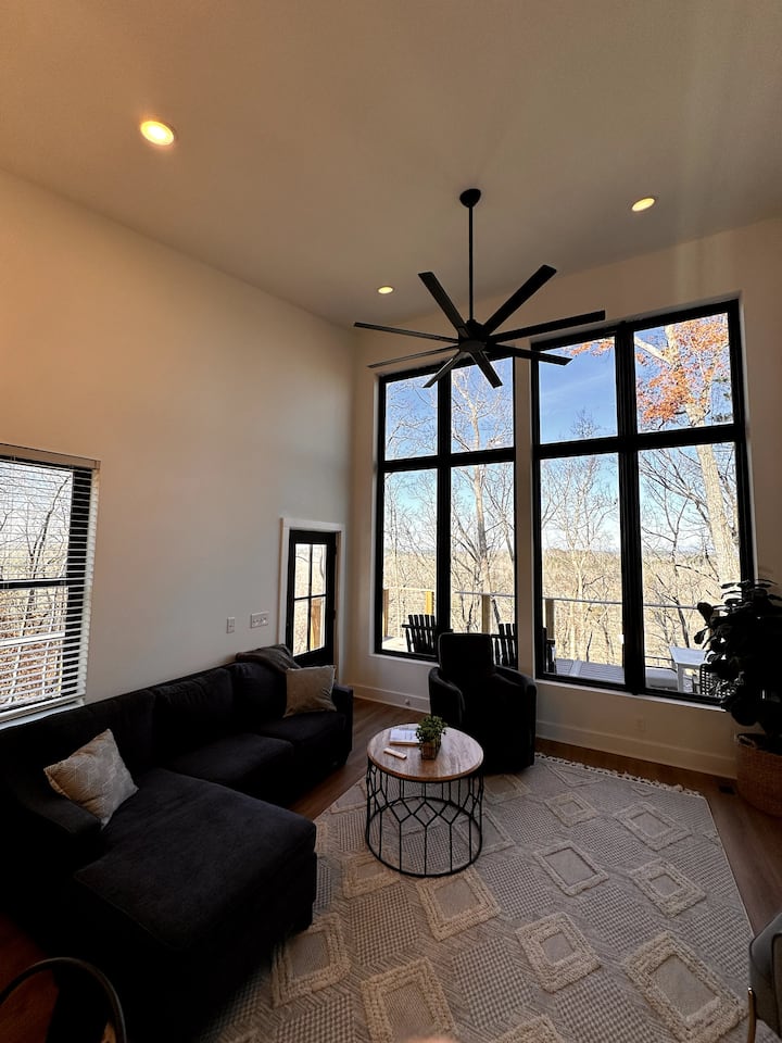 The Hilltop Hideaway At Lake Hartwell - Lake Hartwell