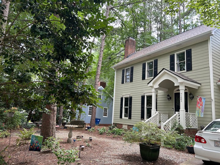 Rdu Triangle Gem | Central Stay - Raleigh, NC