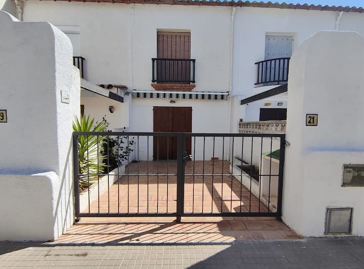 Casita 1 Dormitorio 100m Playa - Costa Brava (Spanyolország)