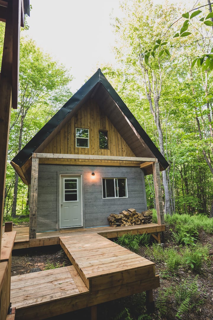 Mini Chalet "Pet Friendly" Pour 4 Personnes - Sherbrooke