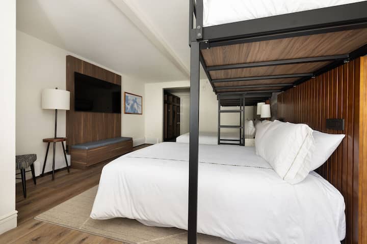 Sitzmark Vail Gore Creek Lofts - Vail, CO