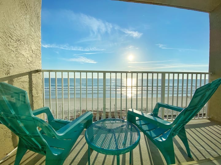 *New* Gorgeous Ocean Front King Bed In Daytona! - Port Orange, FL