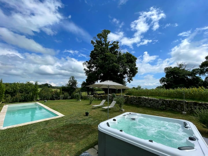 Villa Rénovée, 2 Piscines Et Jacuzzi - Lot