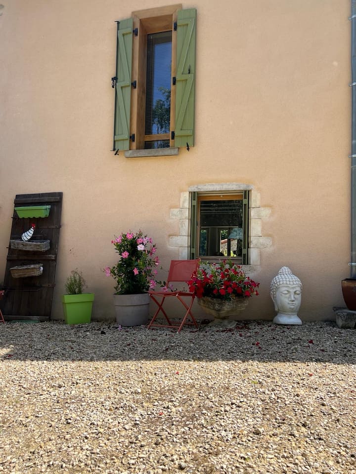Virolet Barn - Le Vigeant