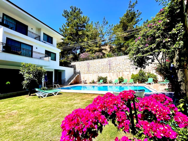 White Suites Içmeler 1. - İçmeler