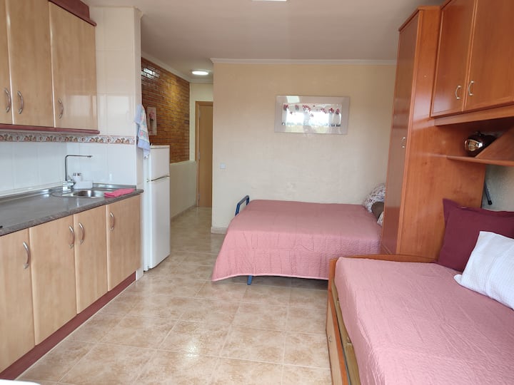 Casita De Muñecas La Pineda Playa - La Pineda