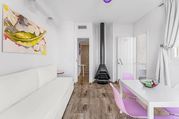 Beachfront Super Rockies Resort Purple Haze - Mykonos