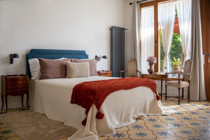 Suite Con Jardín Privado Y Desayuno - Tristán - Calders