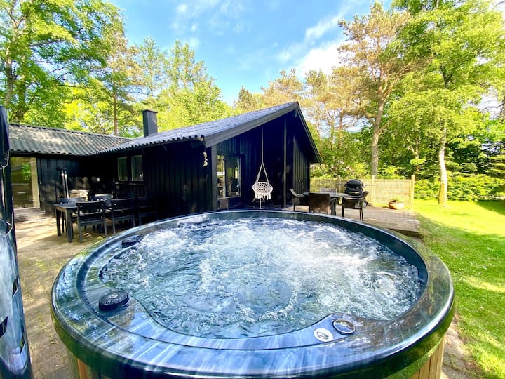 Charmerende Sommerhus Med Vildmarksbad I Hals! - Hou