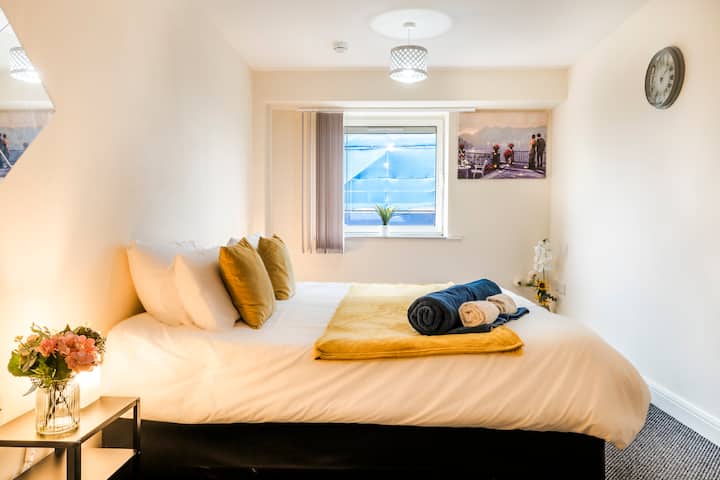 Spacious 2br Central Flat W/ Free Parking - Sheffield