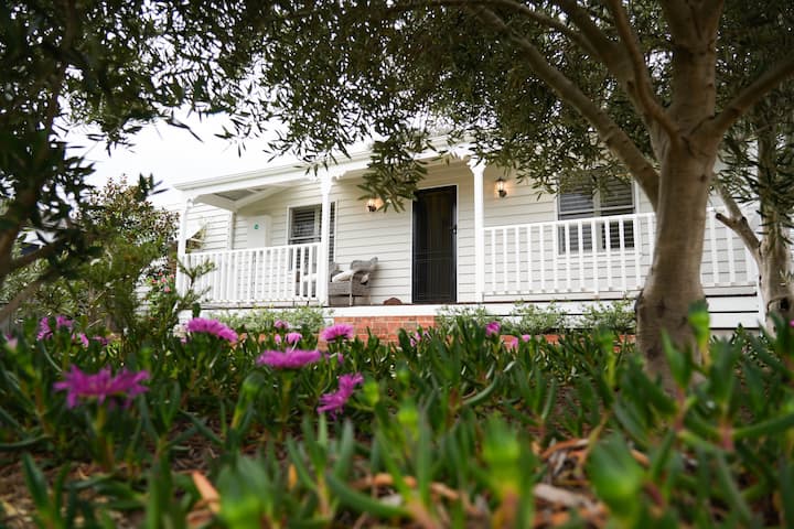 Beautiful Eco-friendly 4br Home With A Big Garden - Great Ocean Road