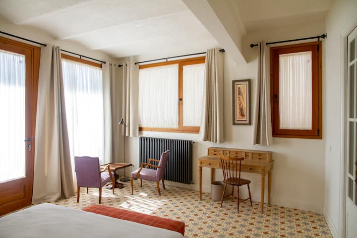 Suite With Private Garden And Breakfast - Isolda - Vic