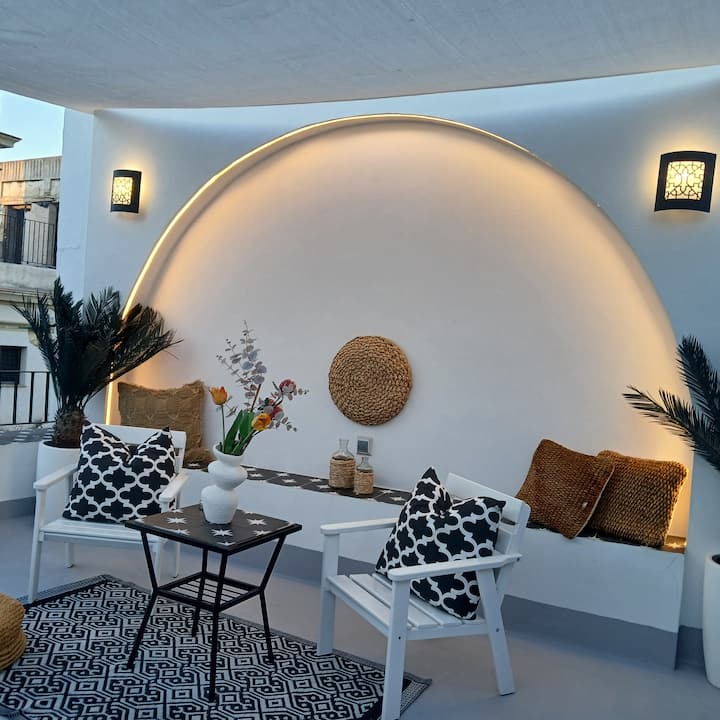 Precioso Atico Con Terraza Junto A La Catedral - Cádiz