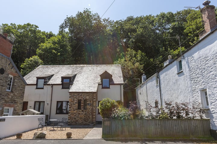 Honeysuckle Cottage, Padstow - Padstow