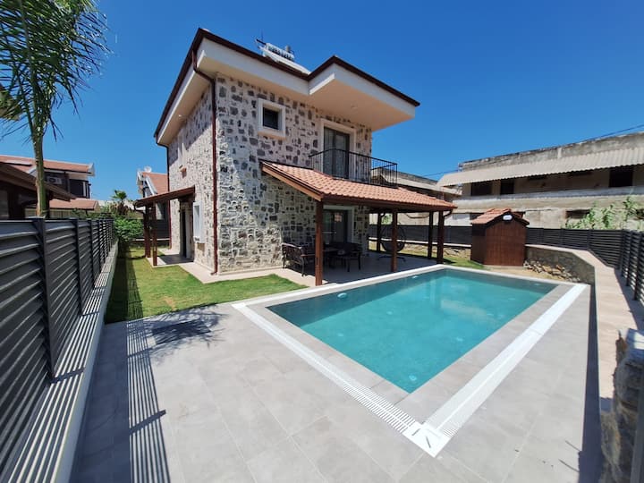 Havuzlu, Bahçe İçInde, 2+1 Müstakil Villa - Datça
