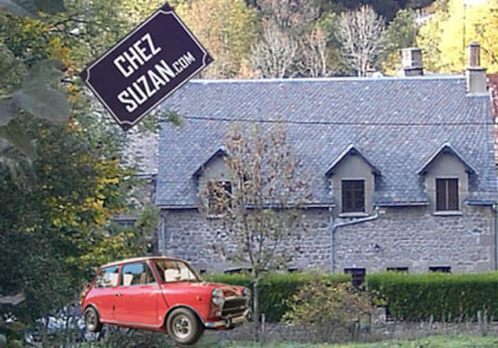 Chezsuzanlemini, Lovely Restored Barn - Besse-et-Saint-Anastaise