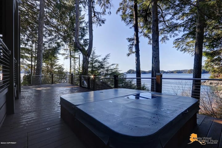 The Lodge At Silver Bay - 4 Br Each With Own Bath. - シトカ, AK