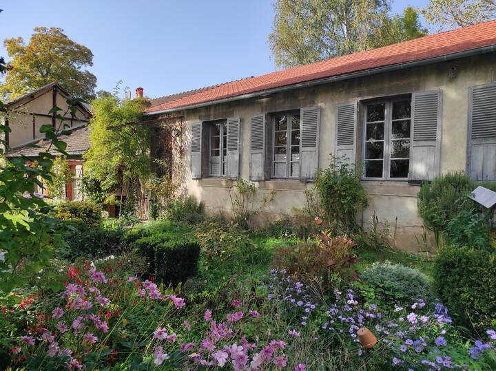 Chambre à Aubusson 23200 - Cuisine Partagée En + - Aubusson