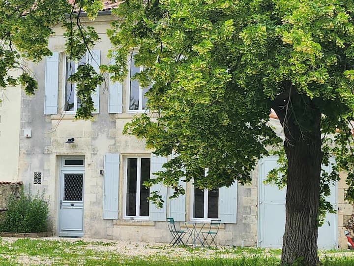 La Villa Ausone - Saint-Jean-d'Angély