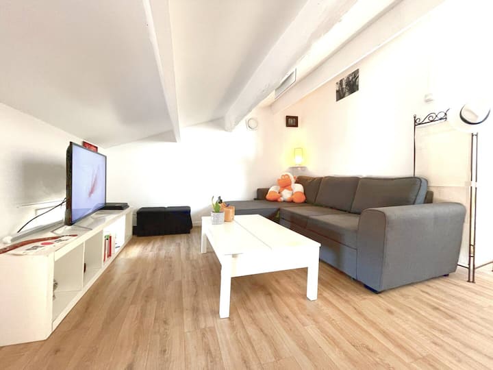 Joli Studio Avec Vue Mer. - Hyères