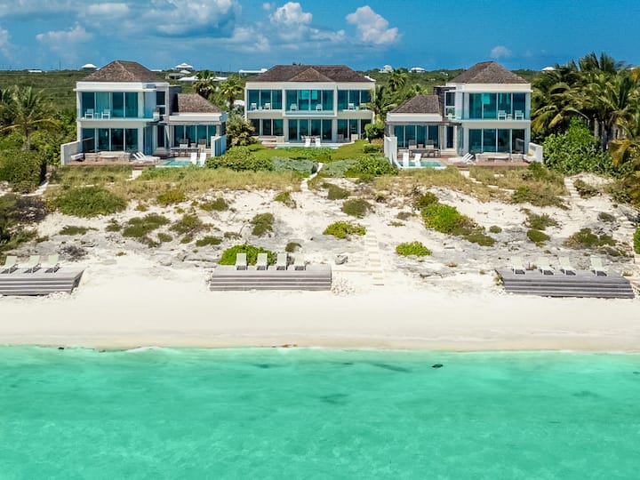 Villa Helios Beachfront Villa With Concierge - Bahamas