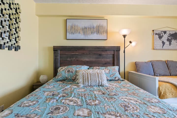 Intimate Retreat Daytona - Daytona 500 NASCAR