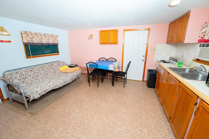 Small Cozy Cabin #8 - Campbellford