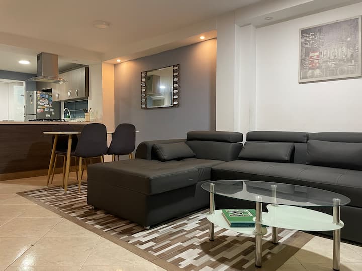 Close To Poblado, Free Parking, 300mb Wifi - Medellín