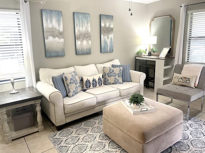 Cozy Downtown Suite In The Heart Of Clermont 801 - Clermont, FL