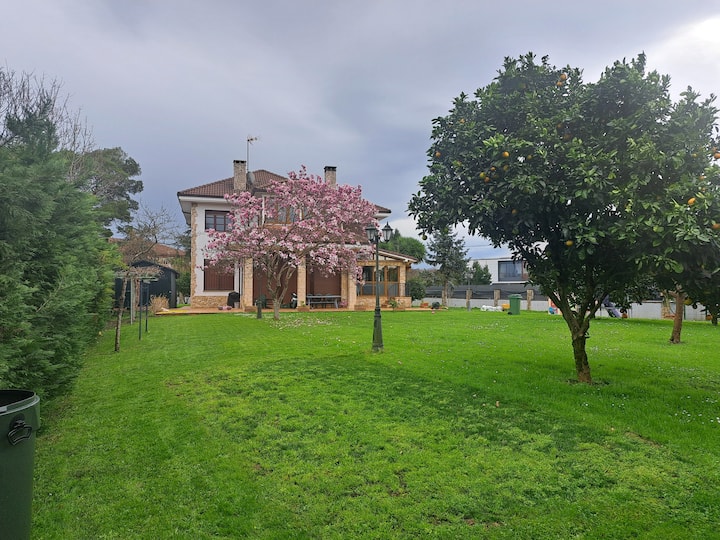 Casa Somio, Villa Elisa - Gijón