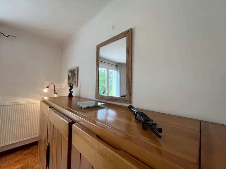 Maison Au Calme · 2000 M² Clos · 5 Min Basilique - Nans-les-Pins
