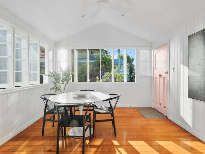 1930’s Queenslander Cottage - Spring Hill