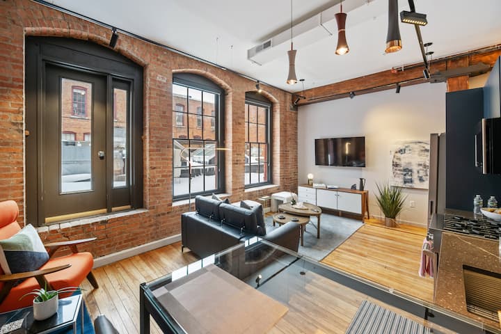 Designer's Best 2br, 2ba Loft -Prime Armory Sq Loc - Syracuse, NY