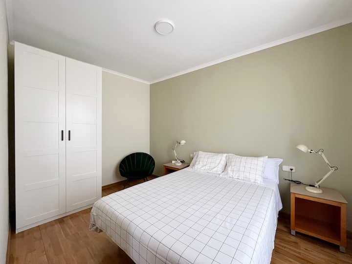 Cozy And Central Apartment With A Lovely Terrace - Barcelona