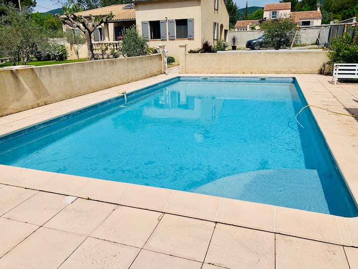 Magnifique Villa Avec Piscine - La Roque-d'Anthéron