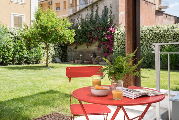 Giardino Al 9 - Rome