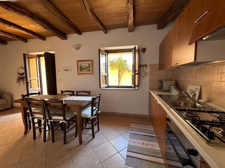 Sabrina’s Little House, 15 Minutes From The Sea - Baunei
