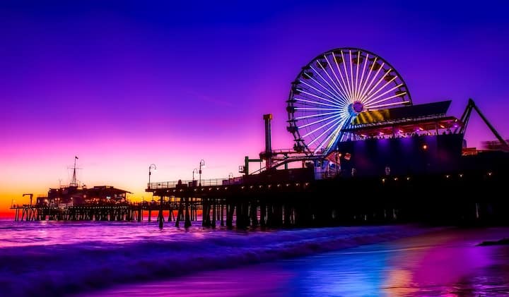 Spacious 2 Bd W/ 2 King Beds! Walk To Pier & Beach - Santa Monica, CA