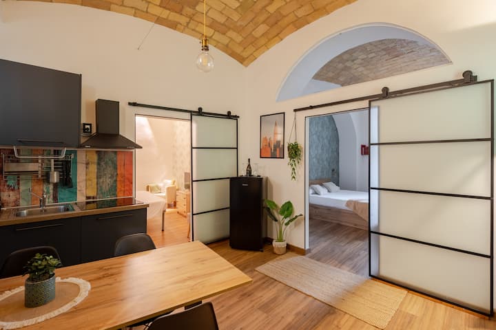 New Vatican Apartment *Look8 - Rim